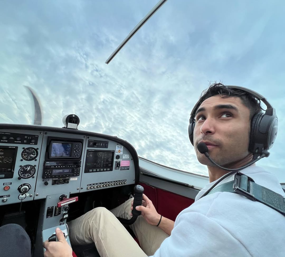 Guide to Becoming a Commercial Pilot: Your Journey to the Skies